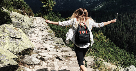 På tur i sommerfjellet - Røde Kors